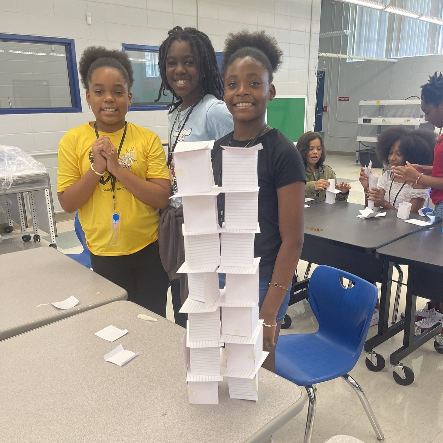 Young Middle Magnet - Creative Science Centre
